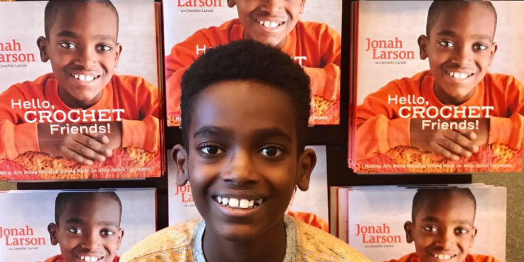 Local crochet prodigy Jonah Larson visits the Kelly Clarkson show!! - Z93