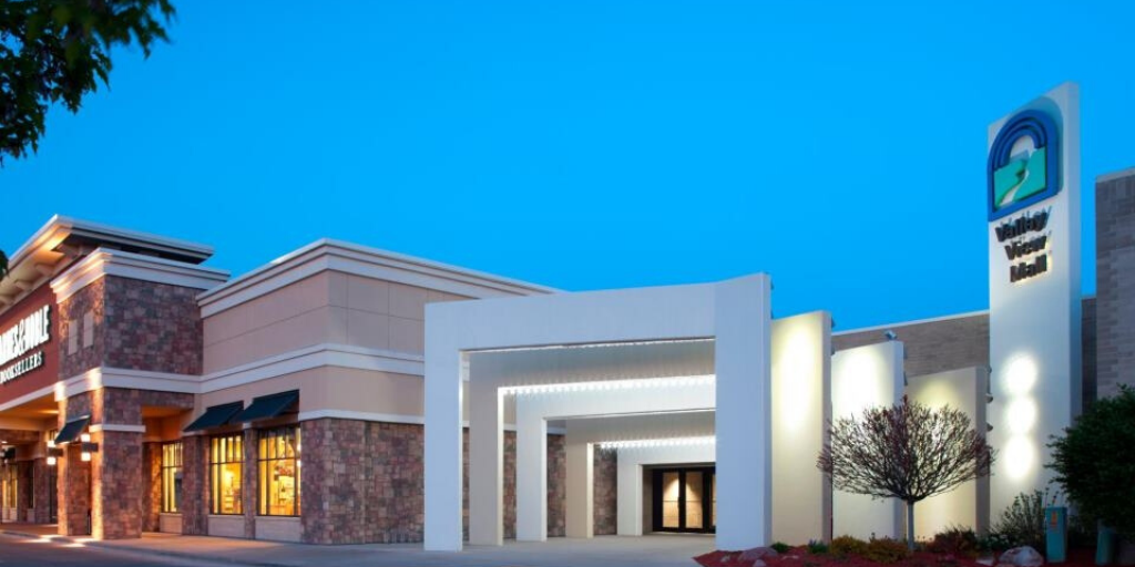 VALLEY VIEW MALL AND OTHERS OPENING TODAY - WITH RESTRICTIONS - Z93