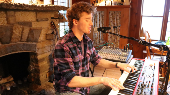 RYAN HOWE AROUND RIVER CITY LIVESTREAM! - Z93