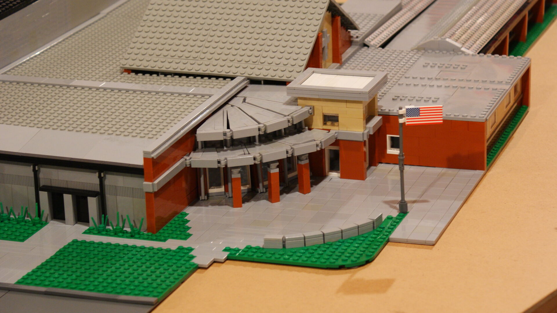 LOCAL TWINS COMPETE ON FOX'S LEGO MASTERS SHOW! - Z93