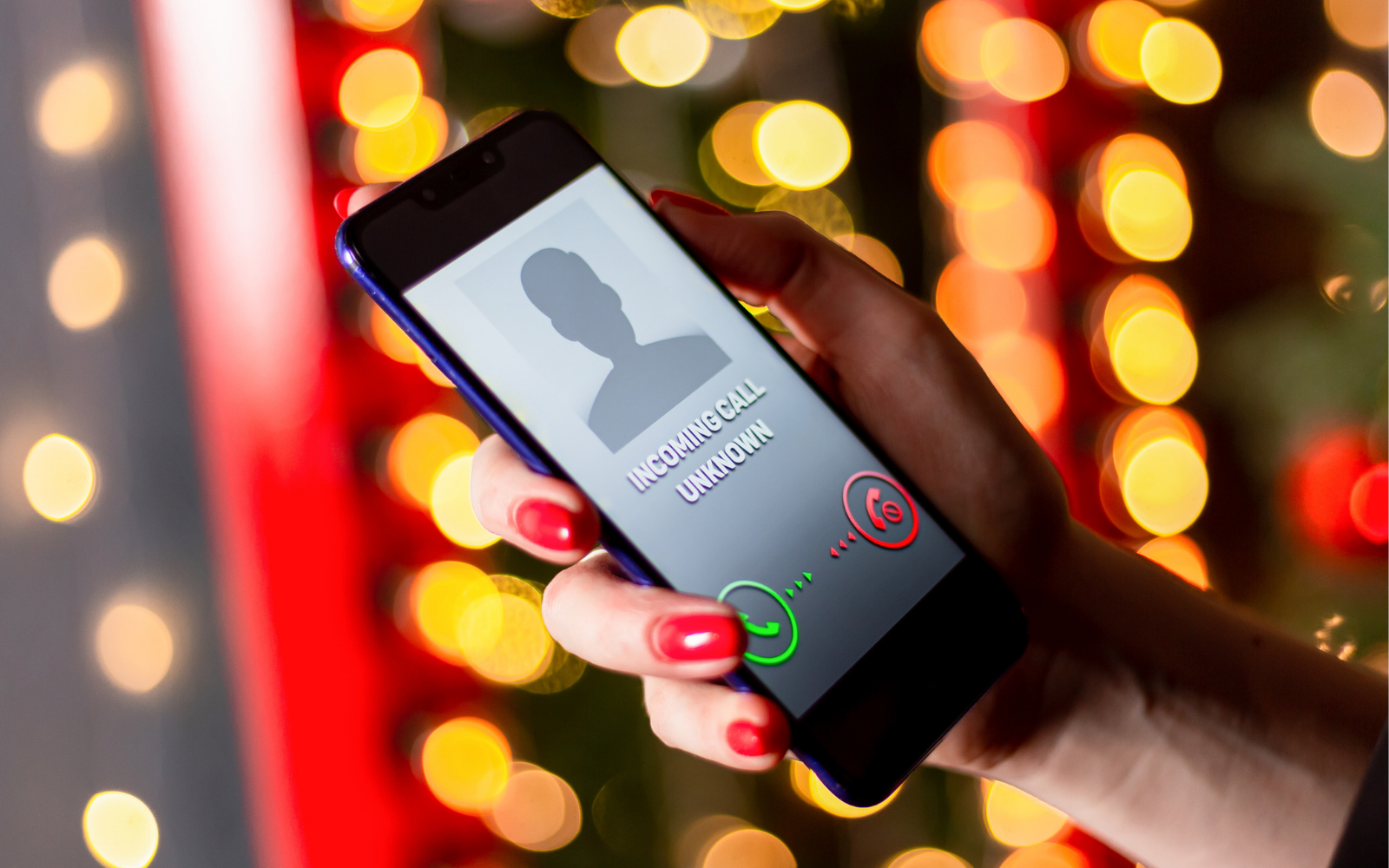 HOW TO SCARE A PHONE SCAMMER - Z93