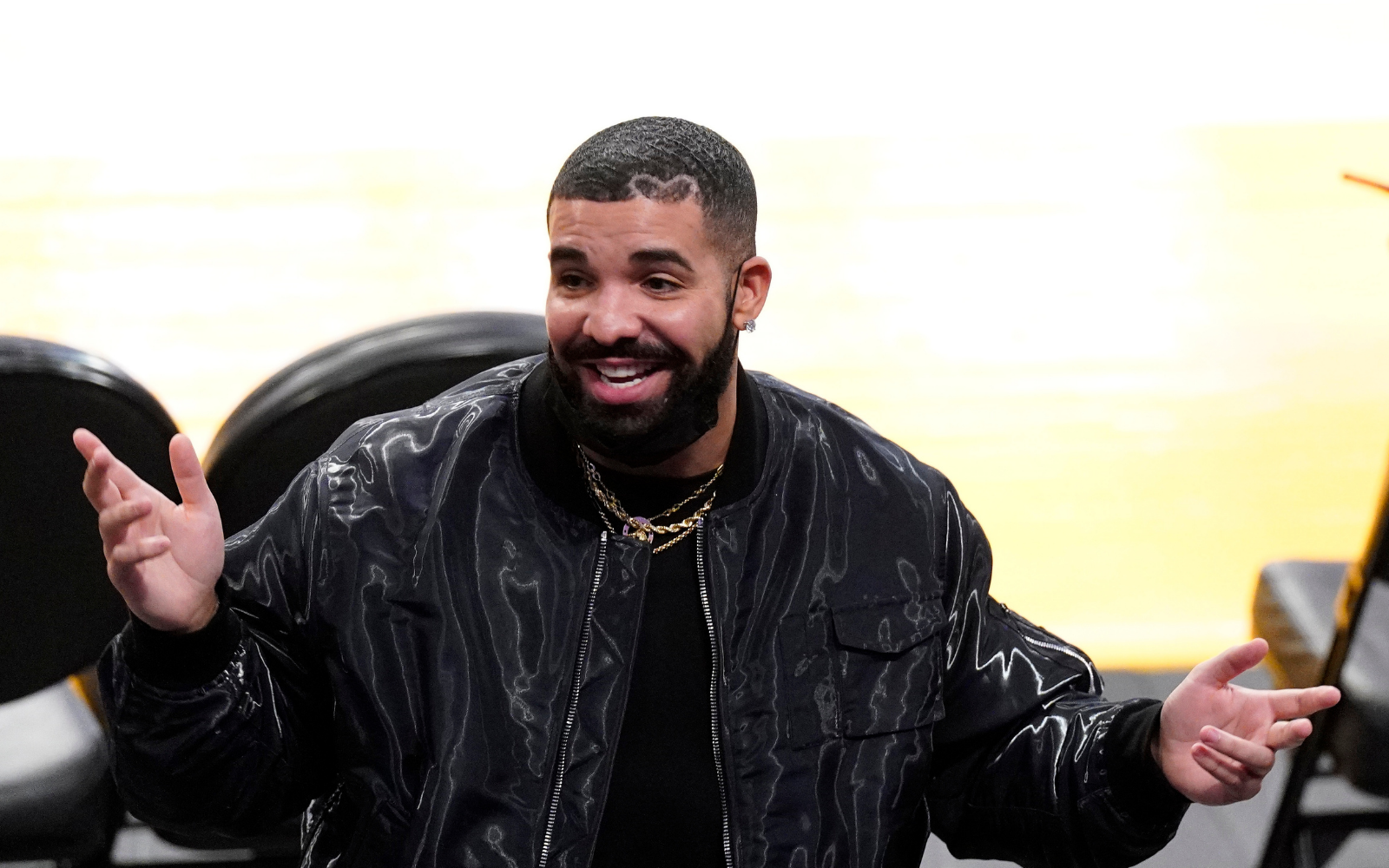 [WATCH] DRAKE SURPRISES CROWD, PERFORMS WITH LIL WAYNE IN NEW ORLEANS - Z93