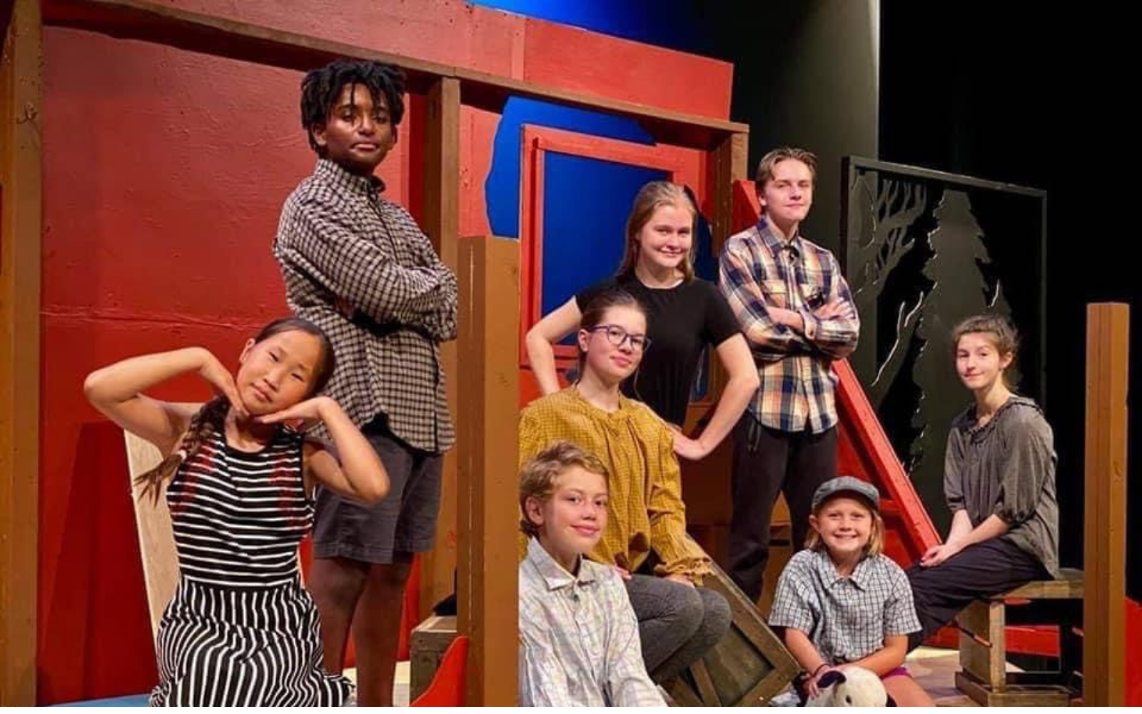 LA CRESCENT APPLESEED COMMUNITY THEATRE- BOXCAR CHILDREN - Z93