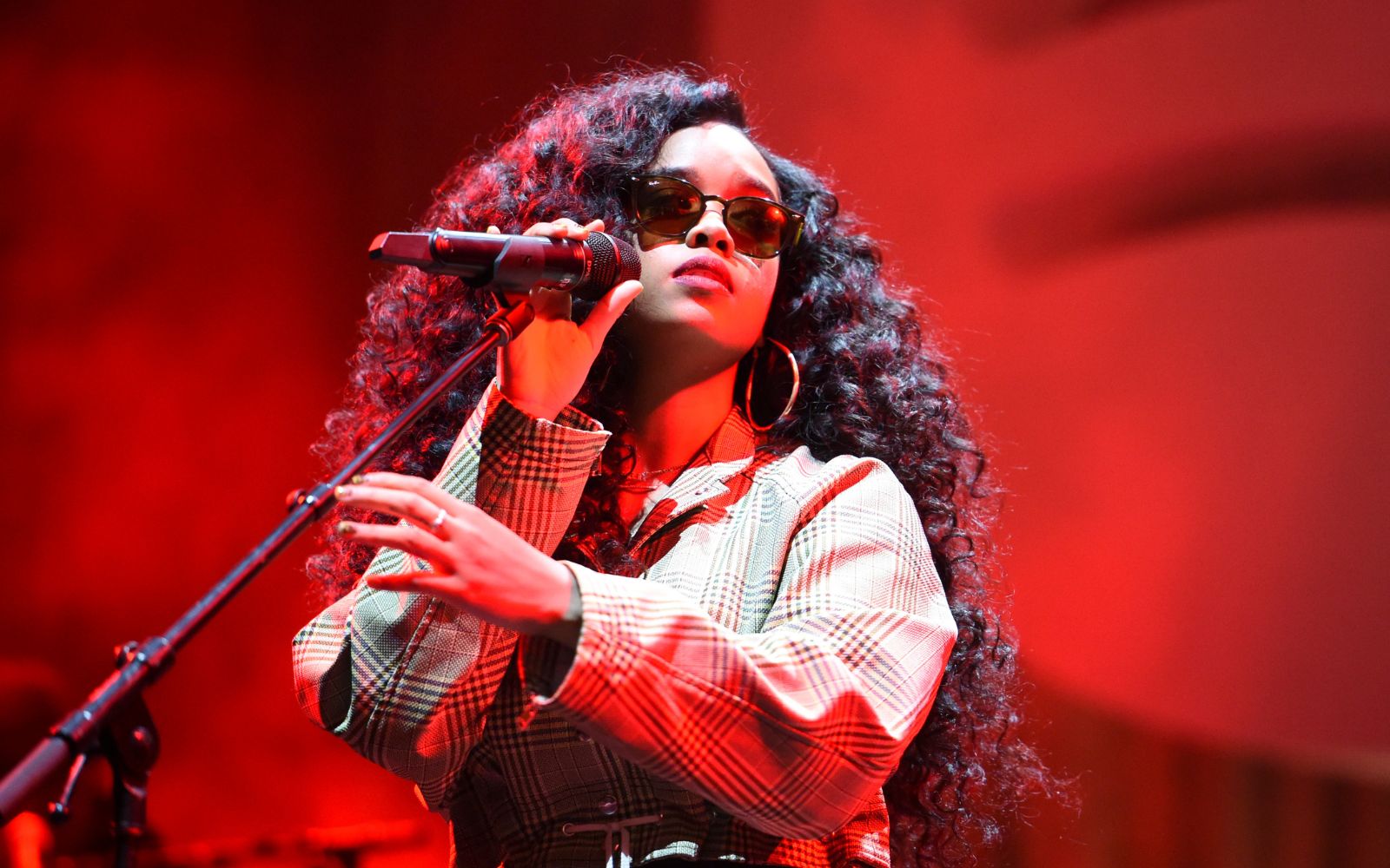 H.E.R. WANTS TO INTRODUCE YOU TO THE REAL HER, GABRIELLA WILSON - Z93
