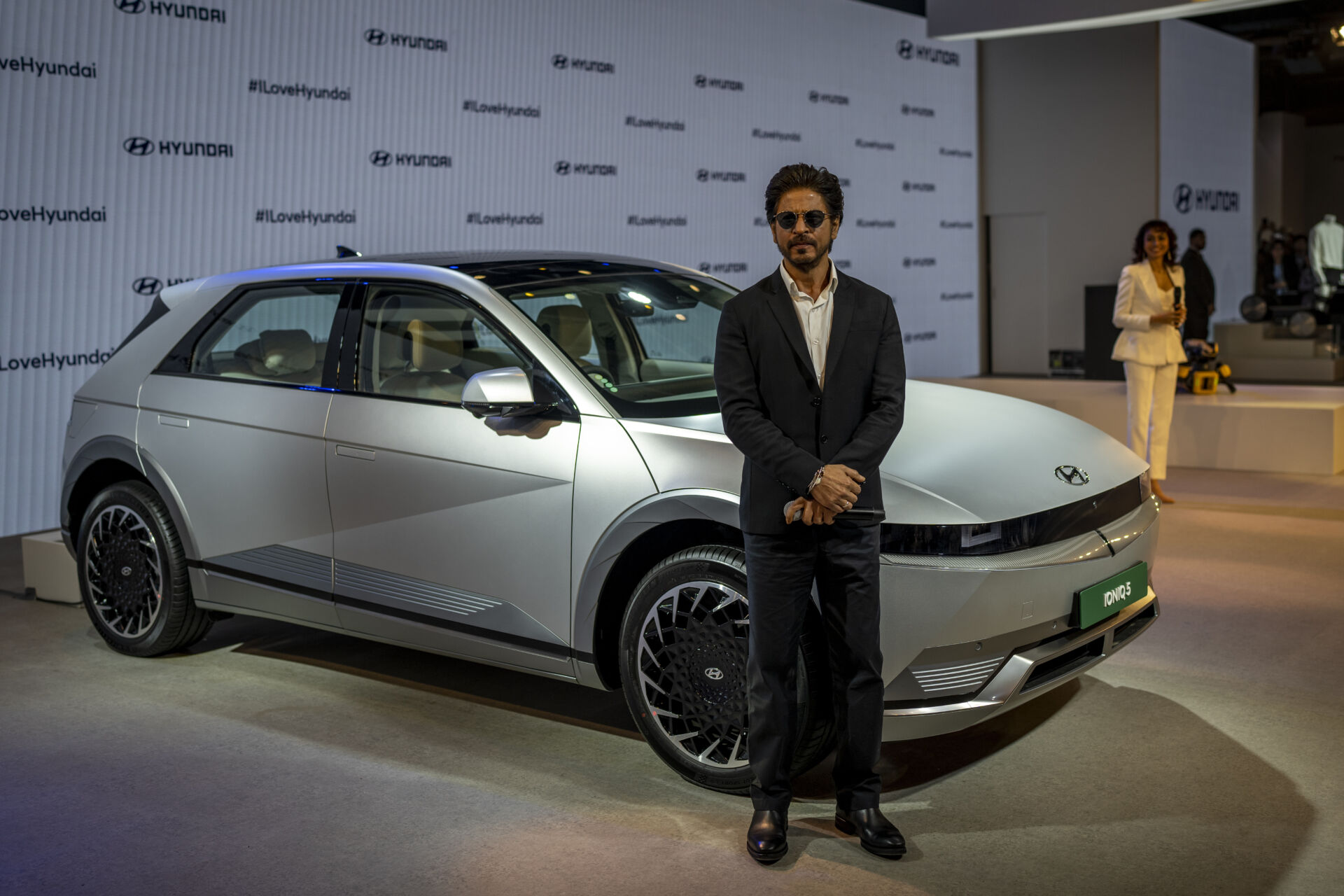 HYUNDAI SHOWS OFF LATERAL TURNING "CRAB CAR" - Z93