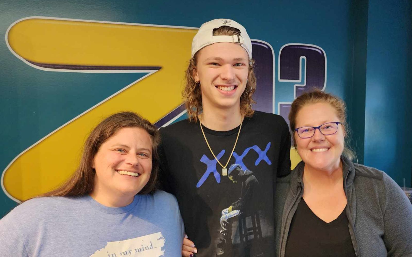 LA CROSSE ARTIST GAVIN DEGIER DEBUTS NEW SONG ON Z93 - Z93