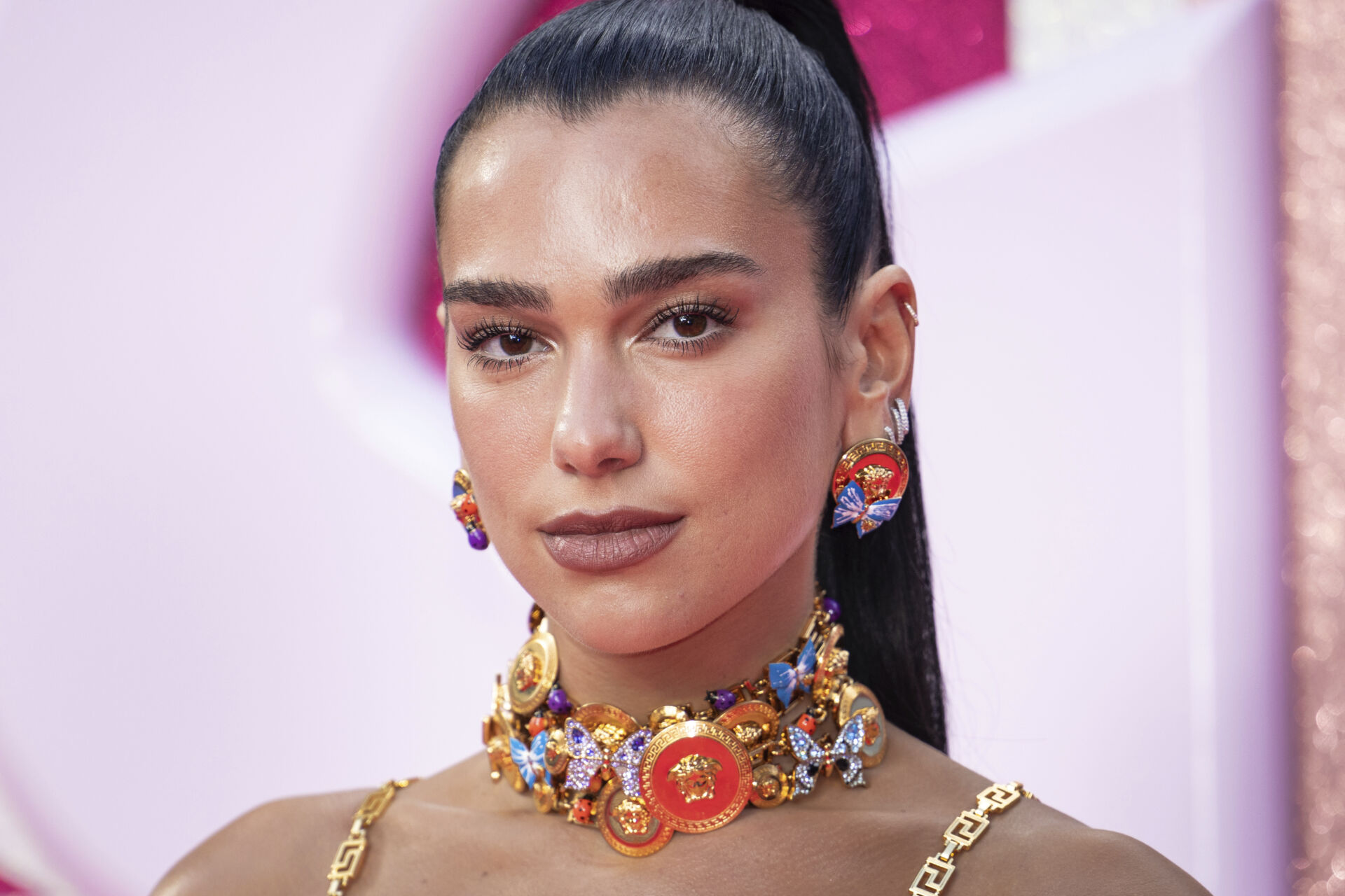 Dua Lipa And Henry Cavill Are Sexy Spies In Argylle Watch Trailer Here Z93