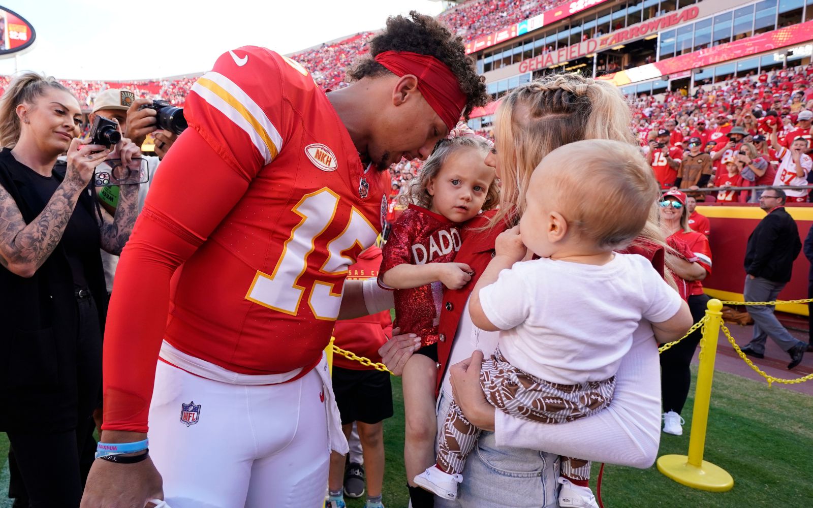 PATRICK AND BRITTANY MAHOMES STAR IN SKIMS HOLIDAY AD WITH THEIR KIDDOS ...