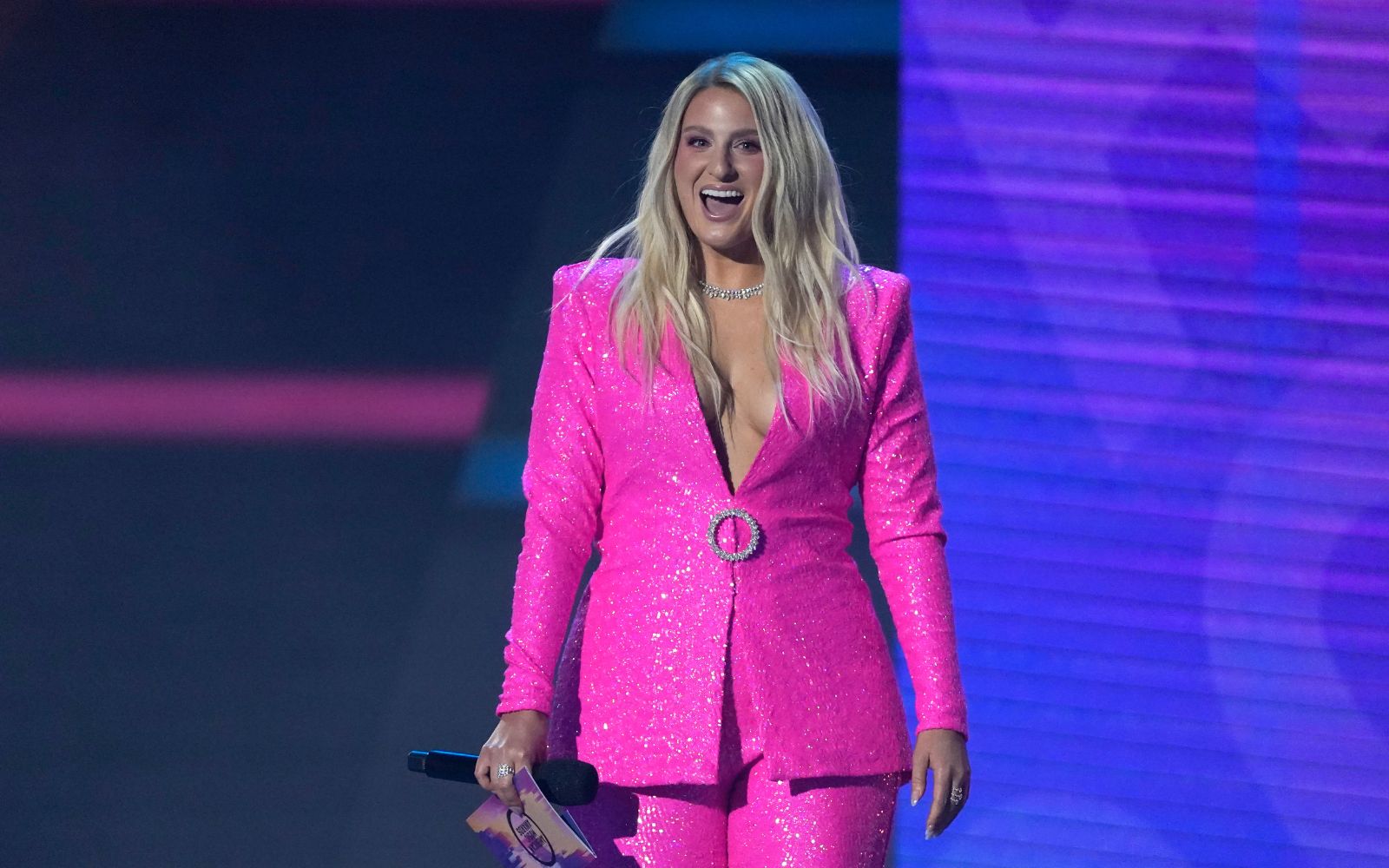 MEGHAN TRAINOR ANNOUNCES NEW ALBUM, TOUR, AND COLLAB WITH T-PAIN - Z93